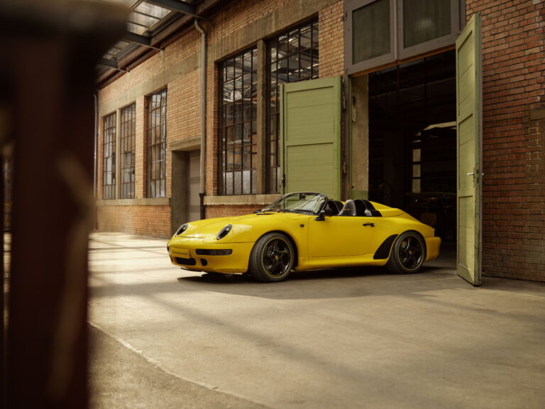 Porsche Builds A Ridiculous One-Off 993 Speedster For Obsessed ...