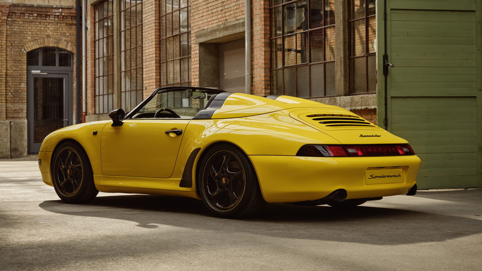 Porsche Builds A Ridiculous One-Off 993 Speedster For Obsessed ...