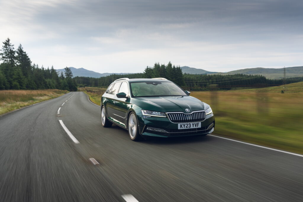 Skoda’s One-Off Superb Sleeper Edition Outmuscles Audi’s RS4 Avant ...