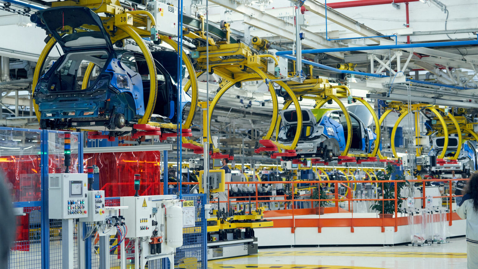 Stellantis Axes Another 400 Jobs In Detroit Amid Mounting Layoff Crisis ...