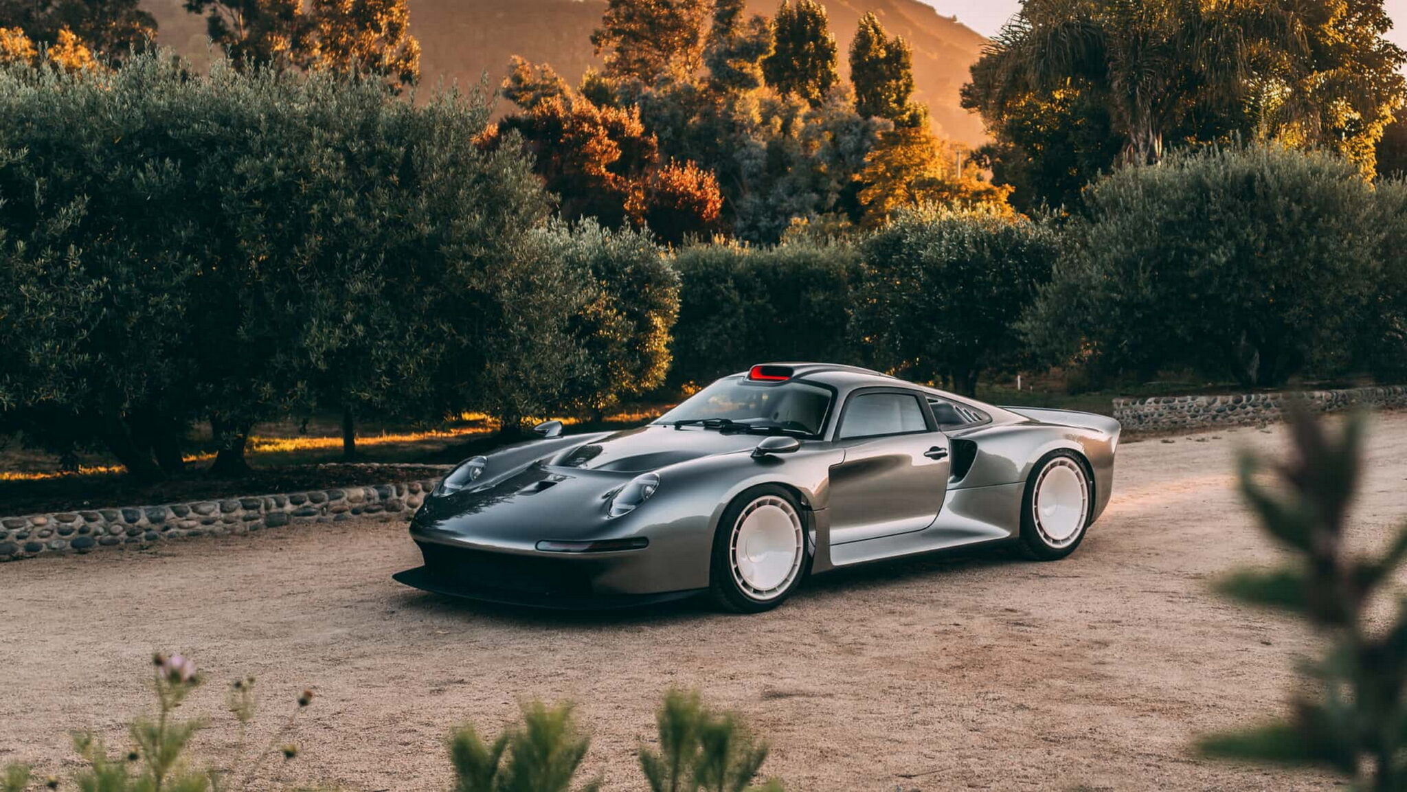 Tuthill GT One Is A Modern Take On The Porsche 911 GT1, Limited To 22 ...