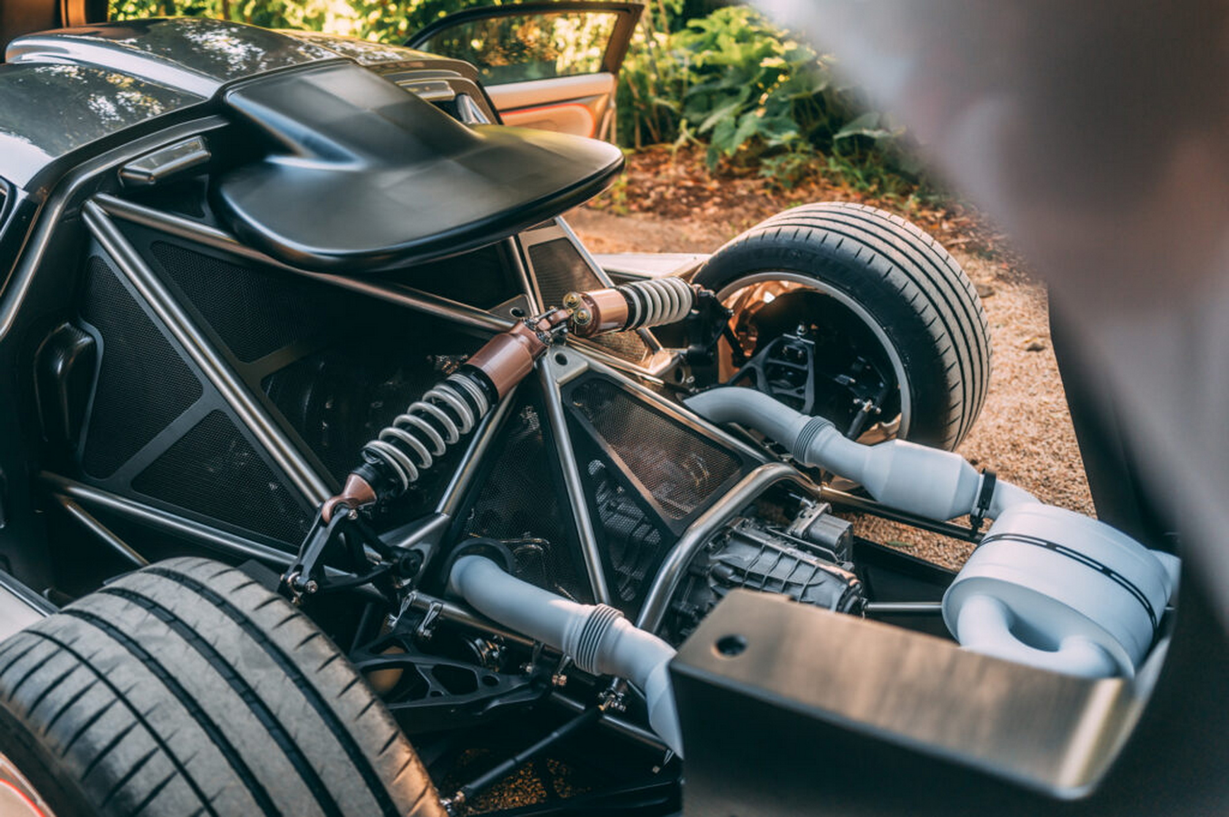 Tuthill GT One Is A Modern Take On The Porsche 911 GT1, Limited To 22 Units | Carscoops