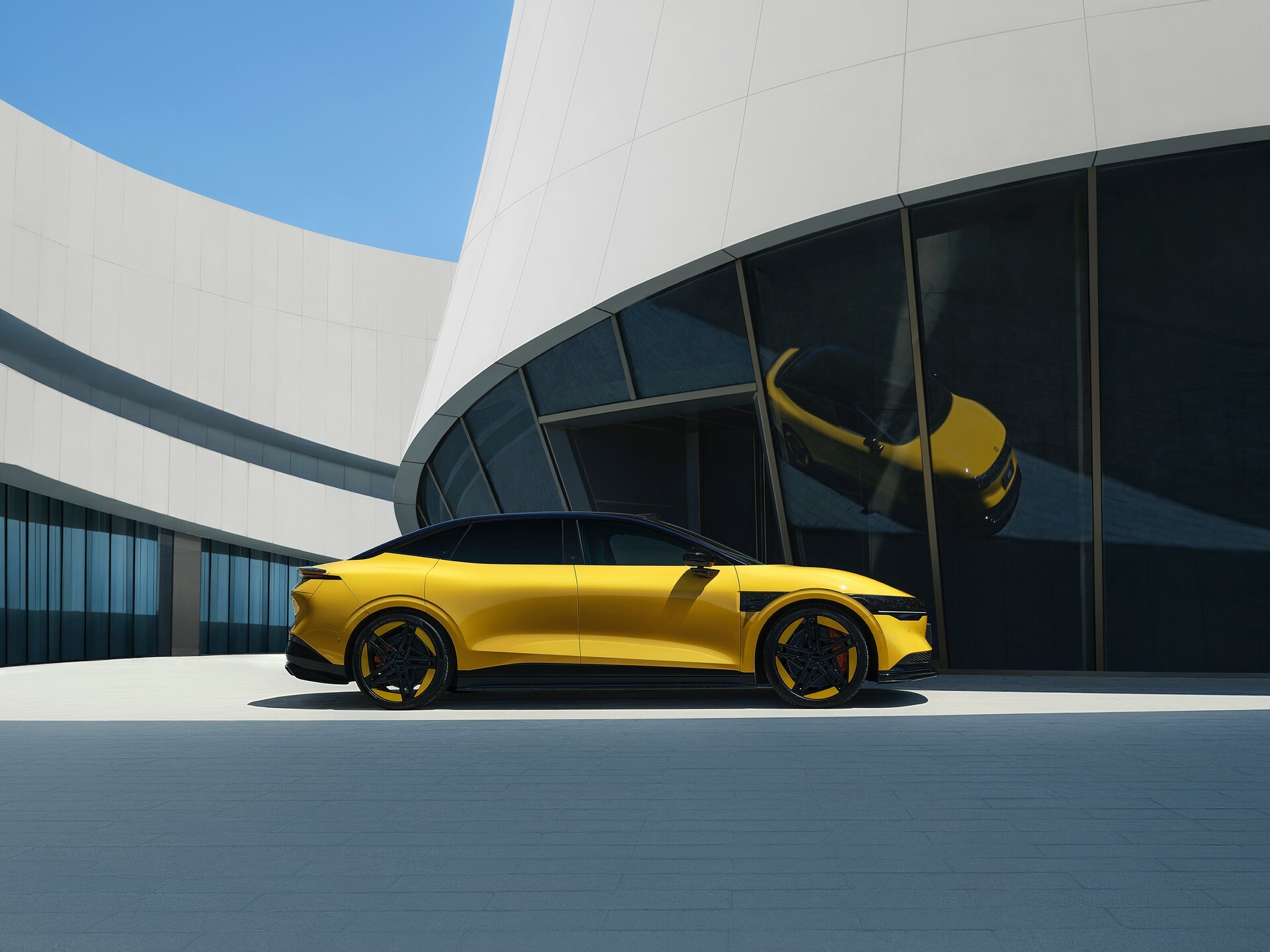 Zeekr 007 EV Can Get 80% Charge In Just Ten Minutes | Carscoops