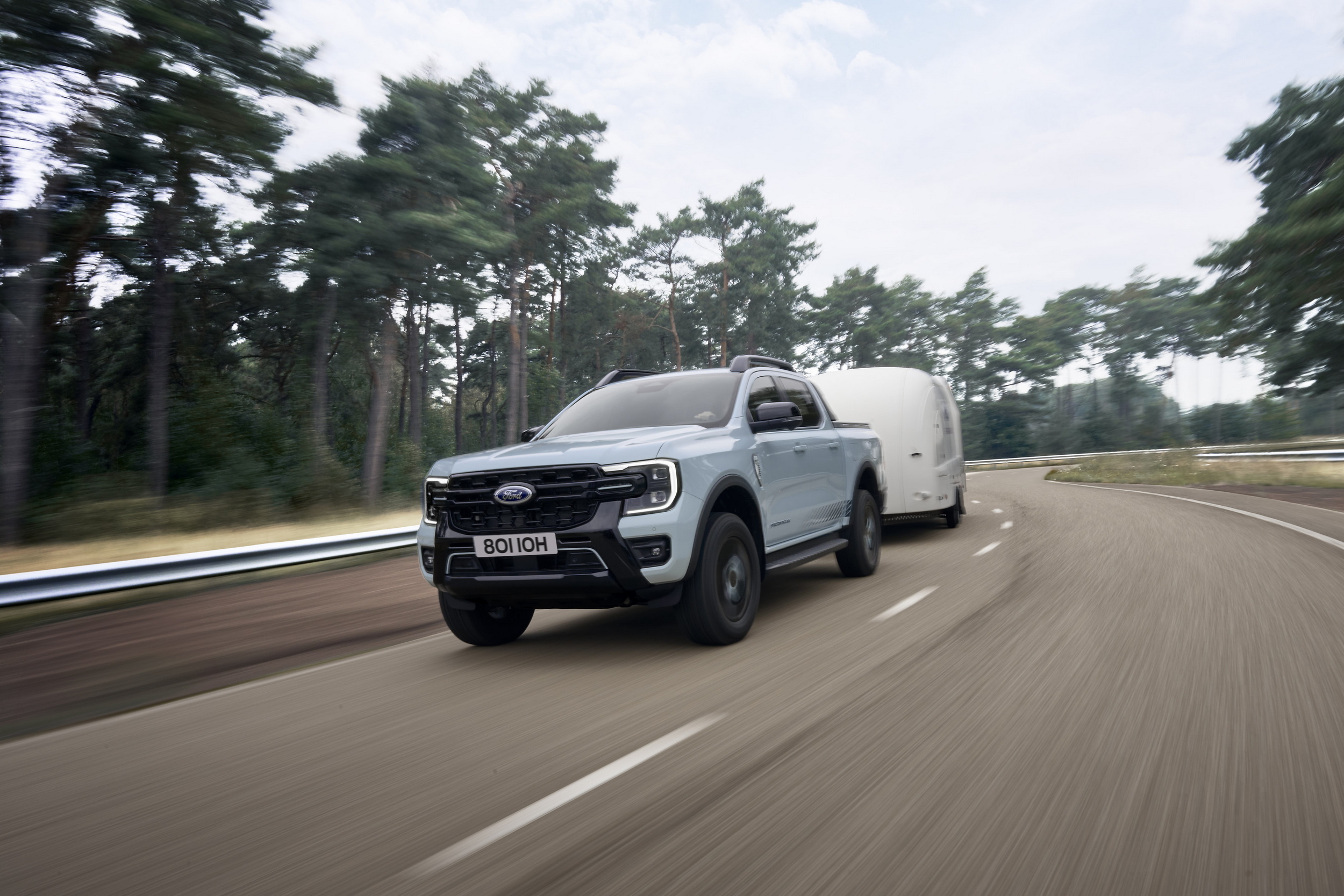 2025 Ford Ranger PHEV Debuts With 275 HP And A 28-Mile EV Range | Carscoops