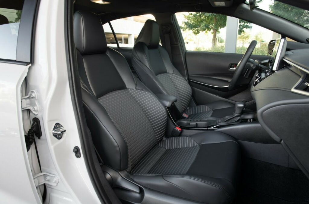 2025 Toyota Corolla Still Starts At $22k, Adds FX Special Edition ...