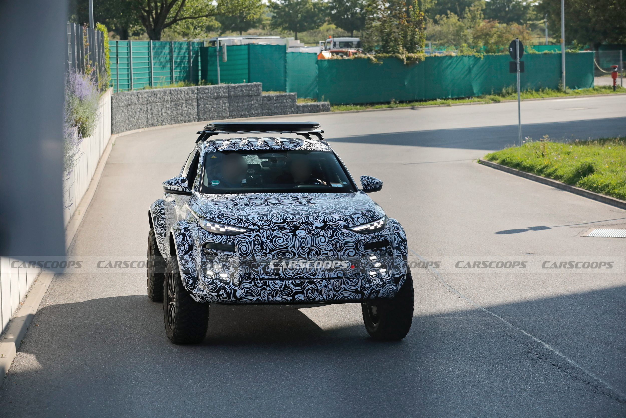 Audi Q6 Sportback E-Tron Prototype Looks Wild In Dakar-Inspired Spec ...