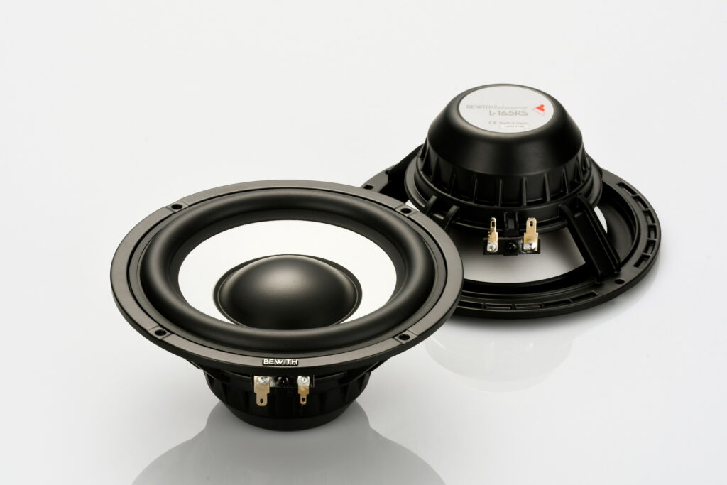 Citroen Tries To Woo Audiophiles In Japan With New C5 X Auditorium ...