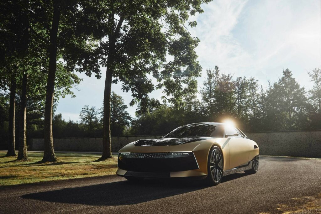 DS Marks 10th Anniversary With Slammed SM Tribute Concept | Carscoops