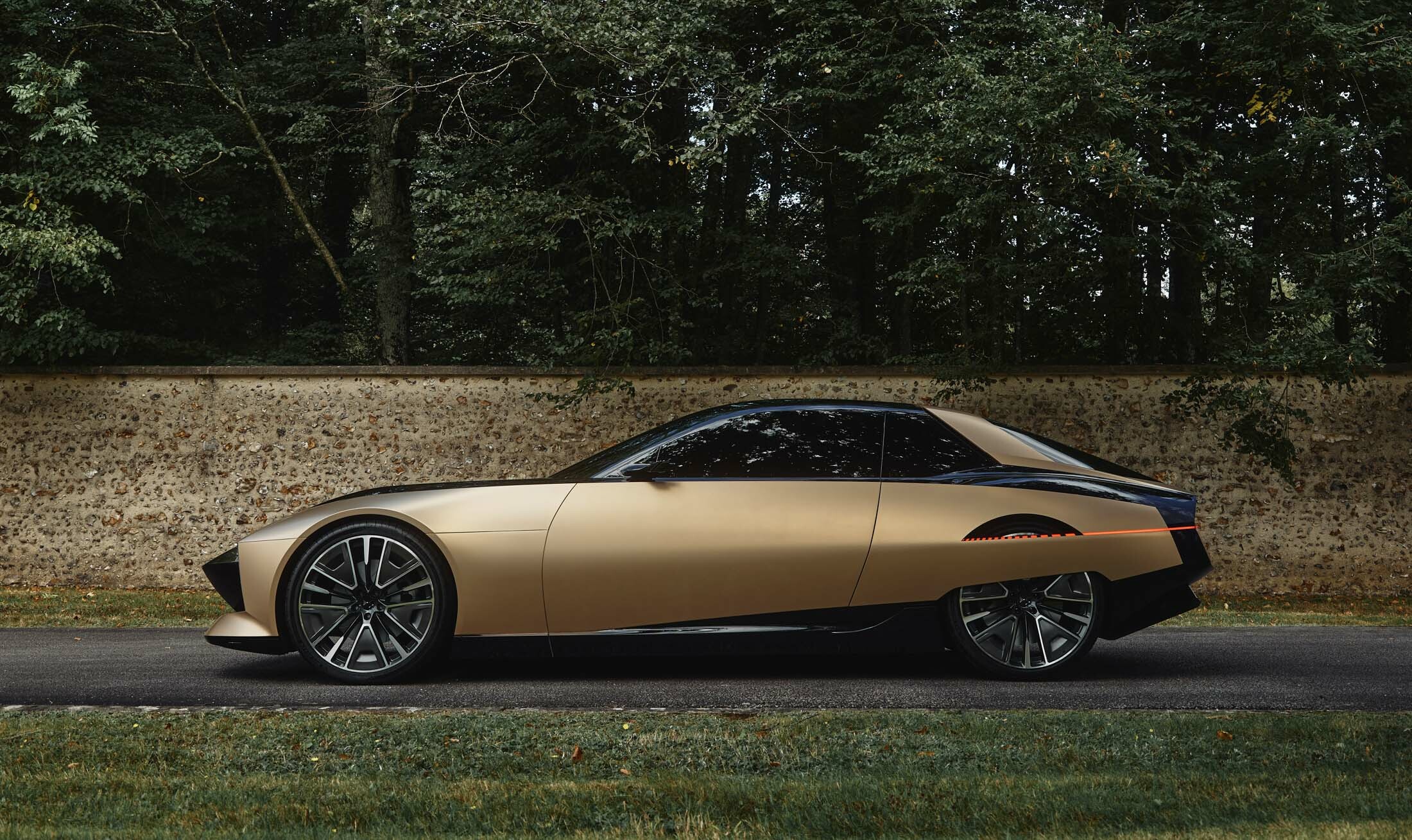 DS Marks 10th Anniversary With Slammed SM Tribute Concept | Carscoops