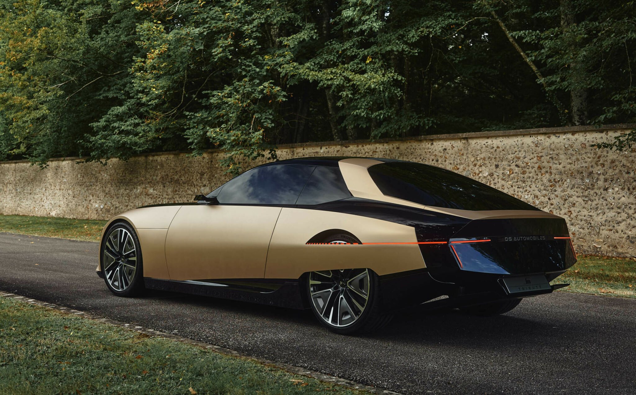DS Marks 10th Anniversary With Slammed SM Tribute Concept | Carscoops