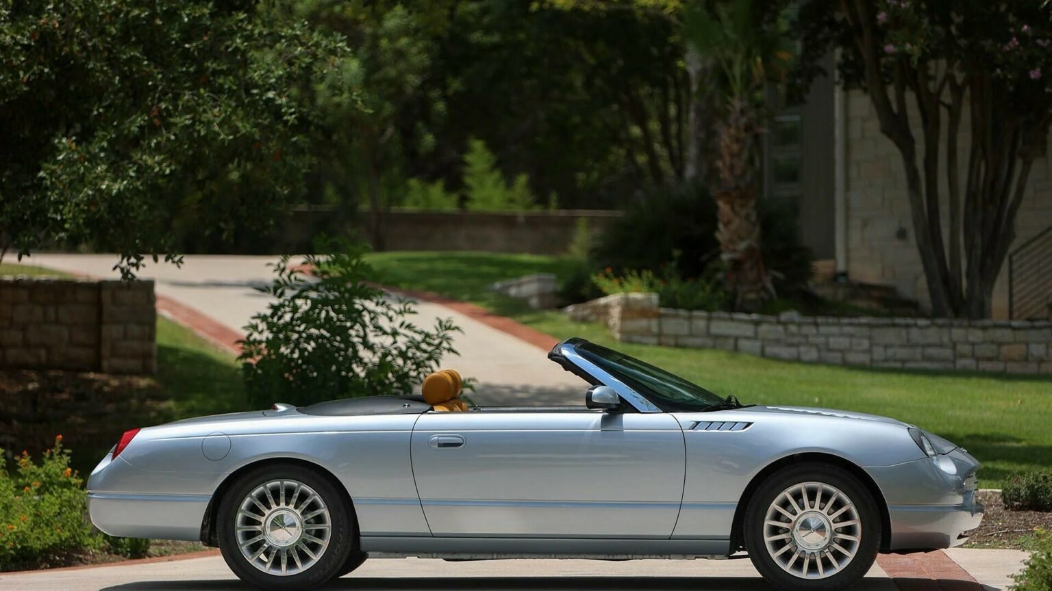 Someone Spent $45,000 To Make Ford’s 2003 Thunderbird Concept More ...