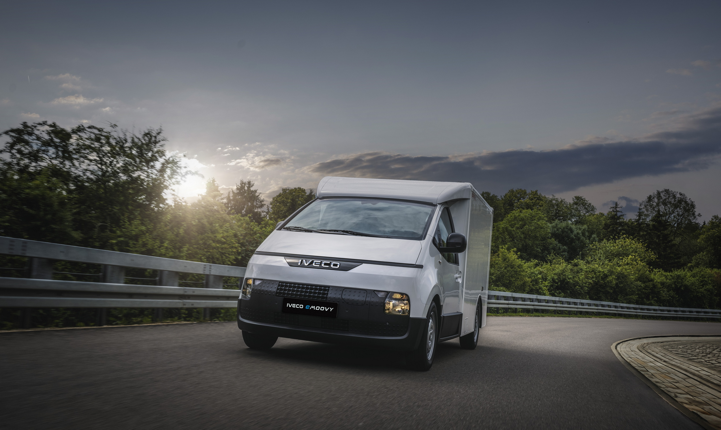Iveco eMoovy Is An Electric Van Based On The Hyundai Staria | Carscoops