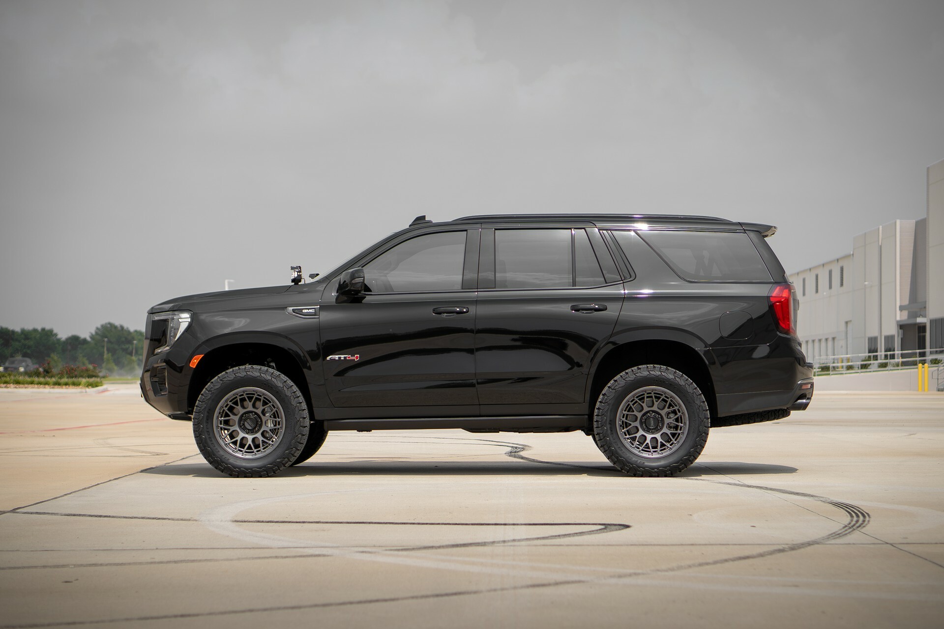 Go Up The Trail Or Cruise The City With PaxPower’s 650 HP GMC Yukon ...