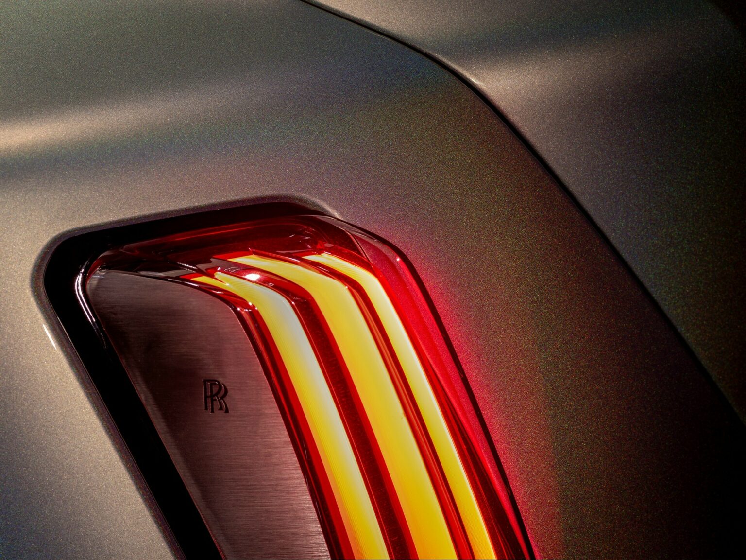 Rolls-Royce Spectre Lunaflair’s Holographic Paint Job Took A Year To ...