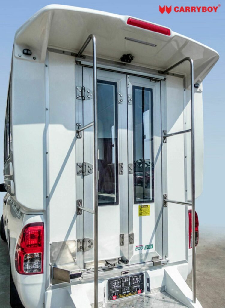 Thai Company Turns Toyota Hilux And Crew Into Minibuses For Monks, Nuns ...