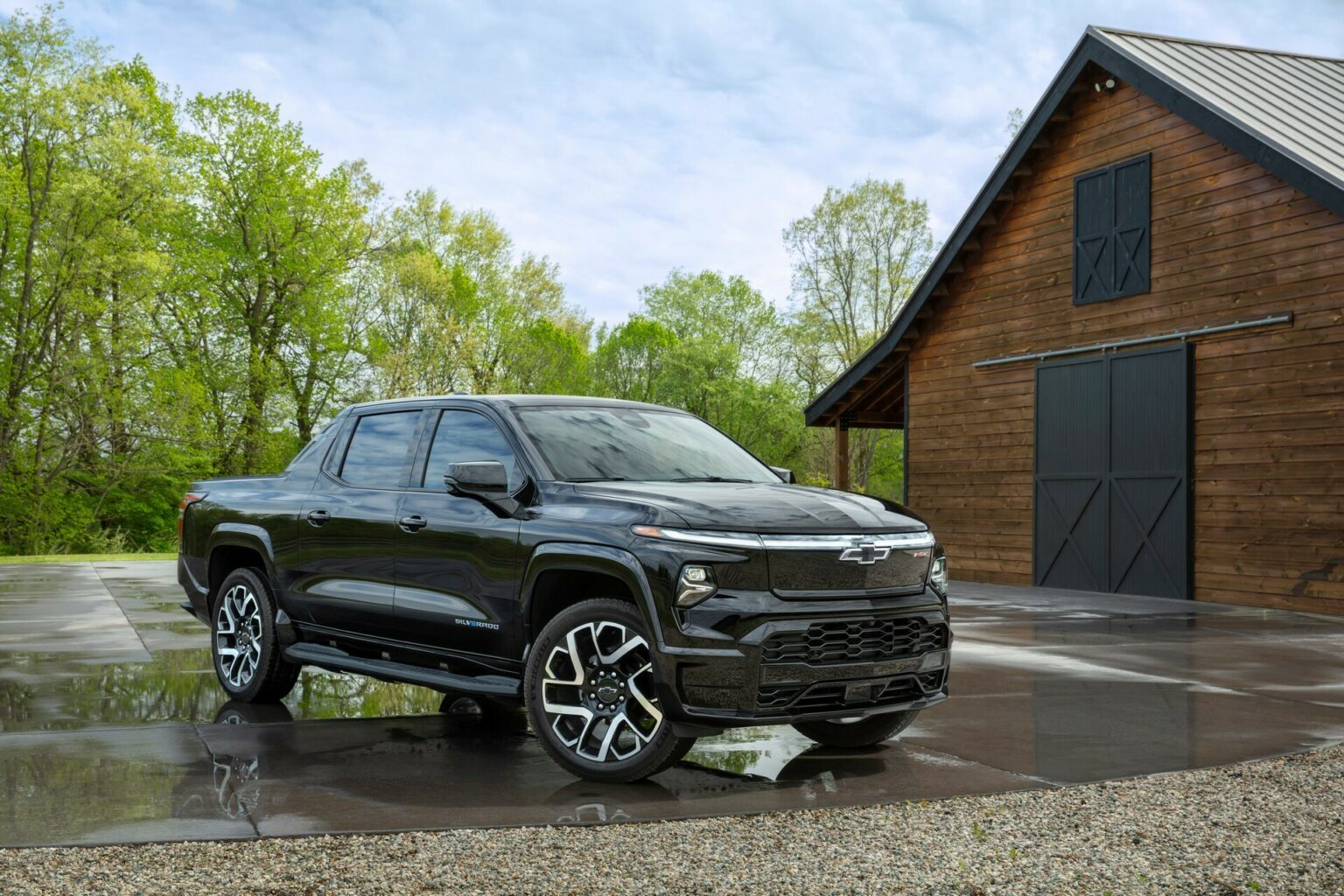 Chevy Expands 2025 Silverado EV Range With New LT And Battery Options ...