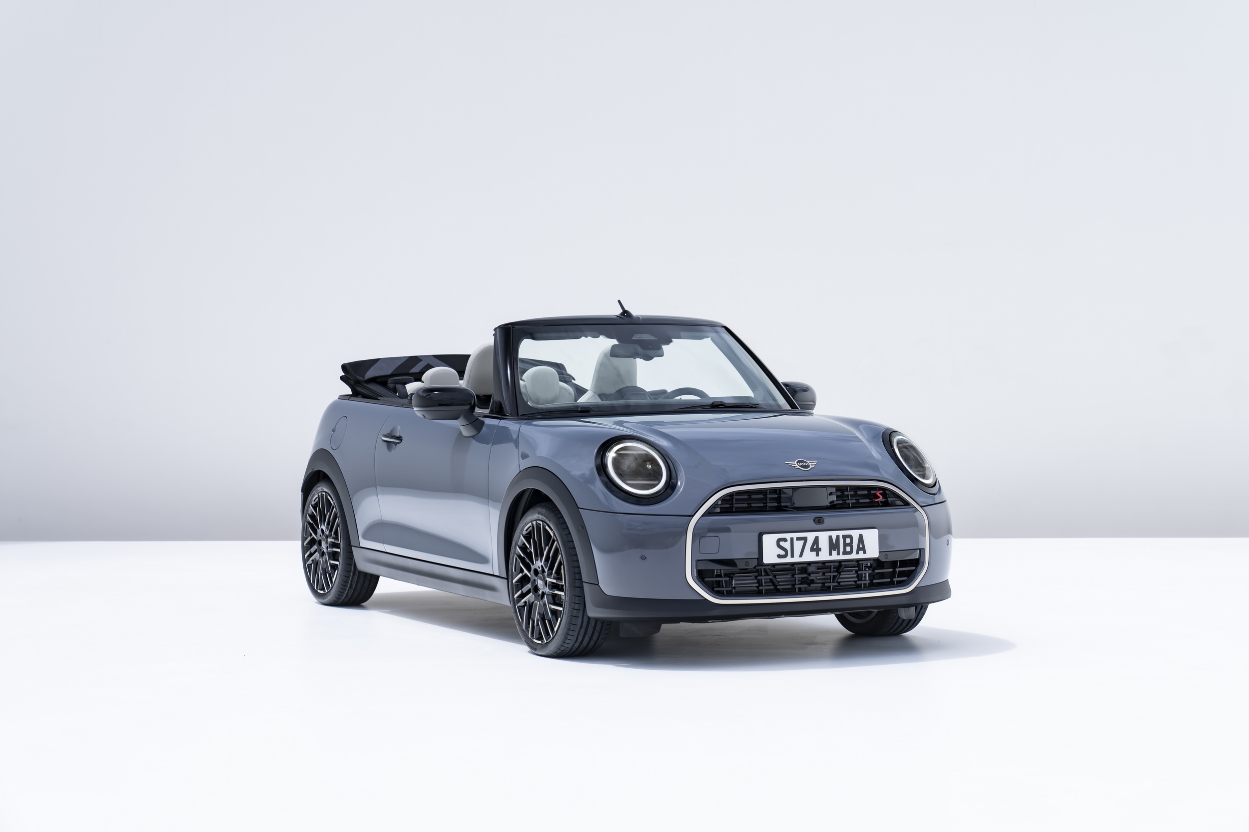 Mini Drops The Electric Act For 2025 Convertible But Packs In High-Tech ...