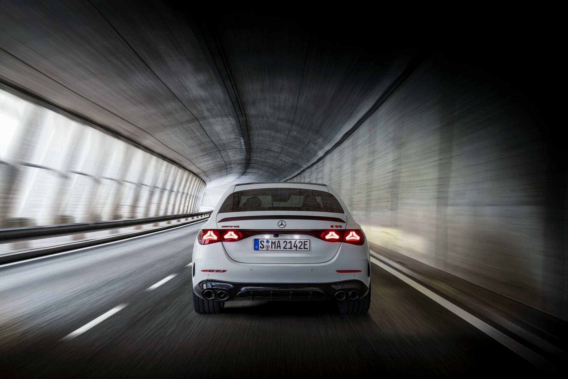 2025 Mercedes-AMG E 53 Is A Pricey Plug-In Hybrid With A Straight-Six ...