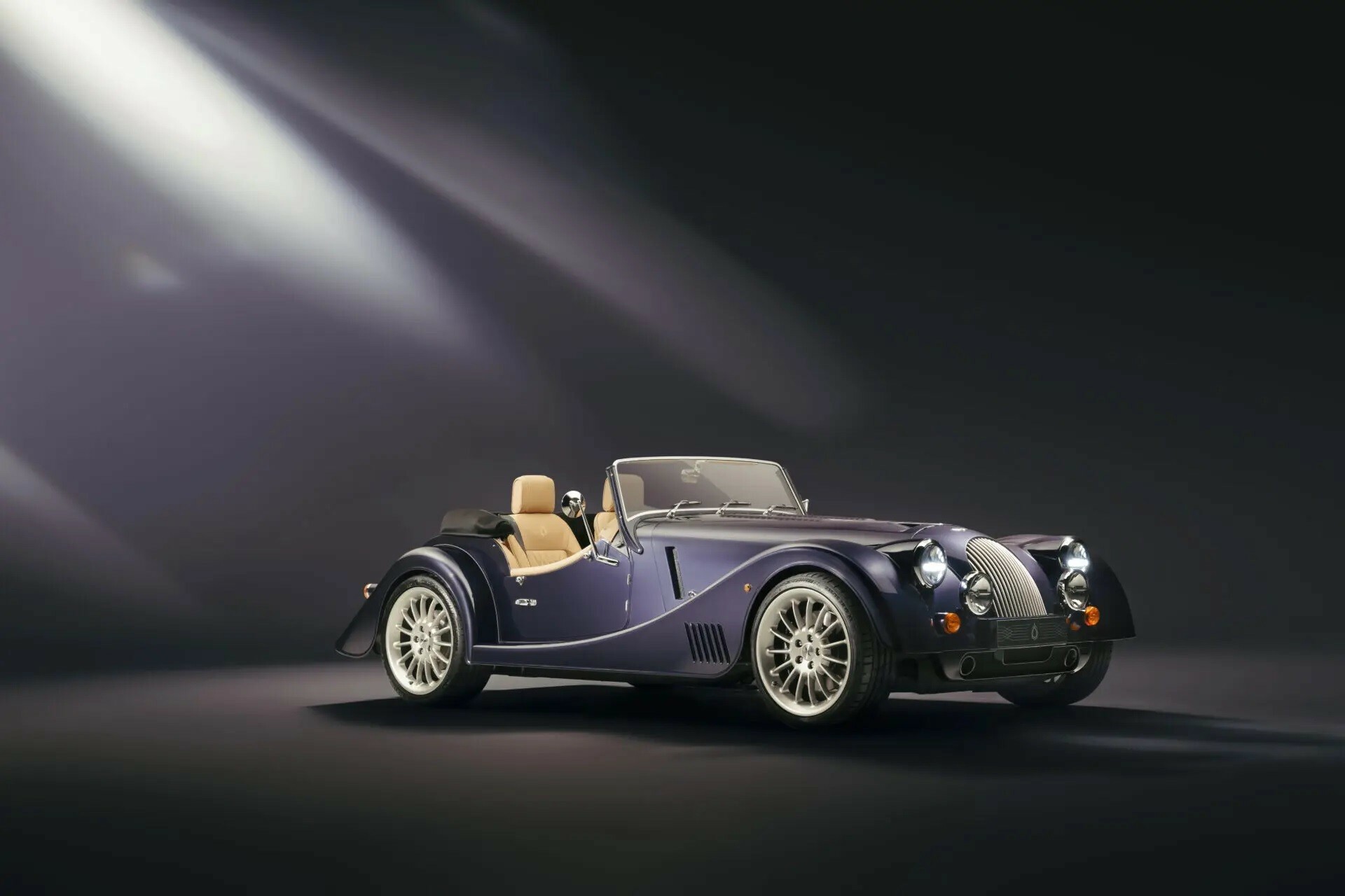 Morgan Sends Off Plus Six With Pinnacle Edition, New Flagship Coming In ...
