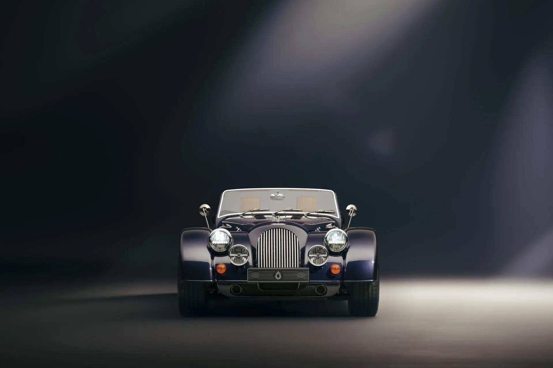 Morgan Sends Off Plus Six With Pinnacle Edition, New Flagship Coming In ...