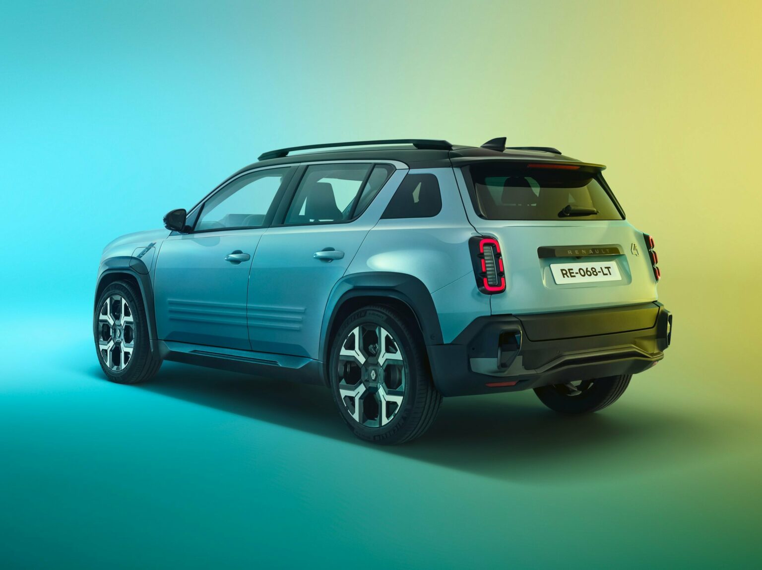 2025 Renault 4 E-Tech Is A Small Electric SUV With Retro Looks | Carscoops