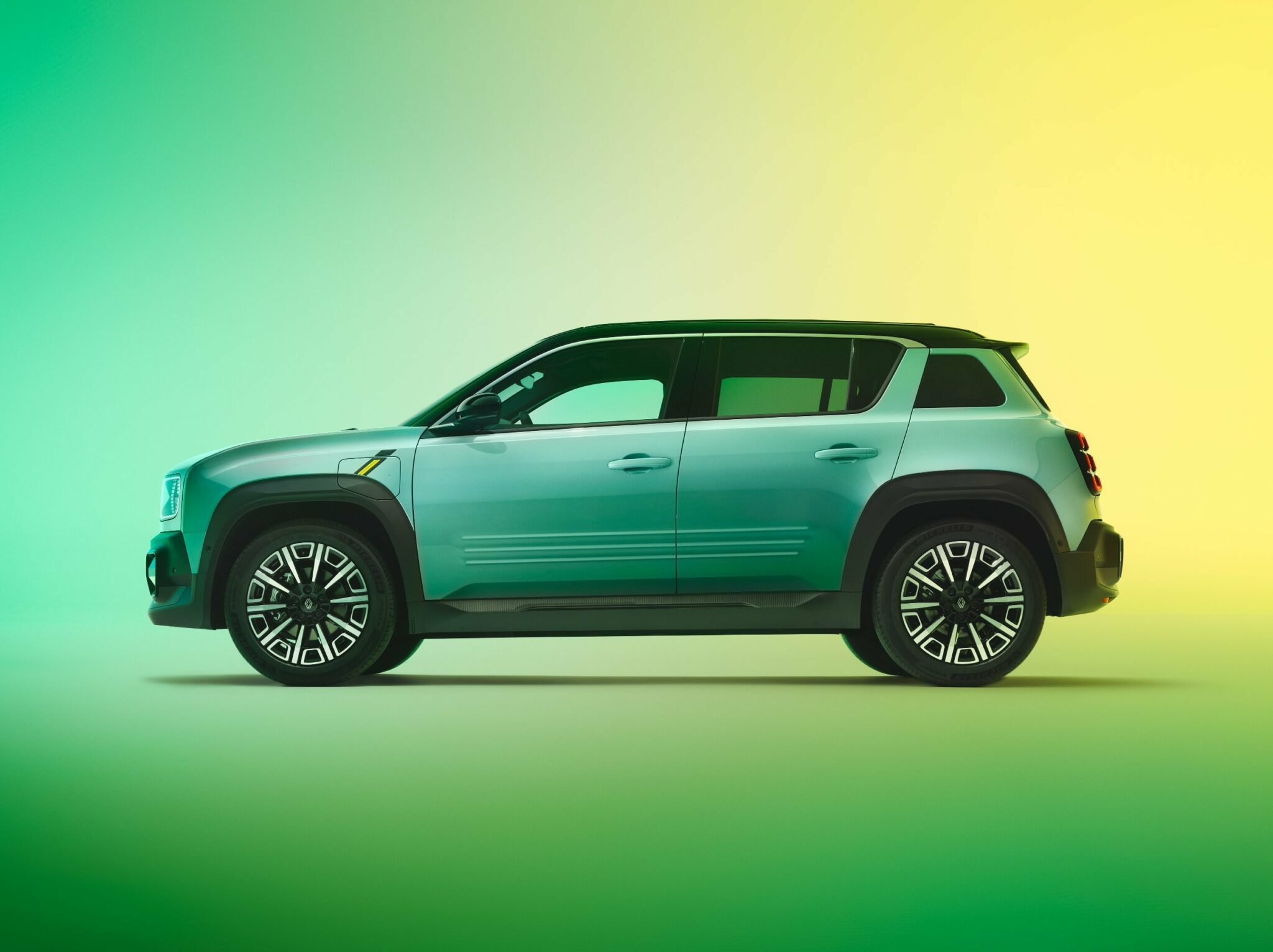 2025 Renault 4 E-Tech Is A Small Electric SUV With Retro Looks | Carscoops