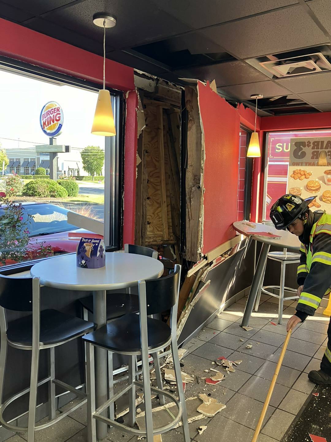 2 Fast, 2 Hungry: Corvette Crashes Into A Burger King | Carscoops