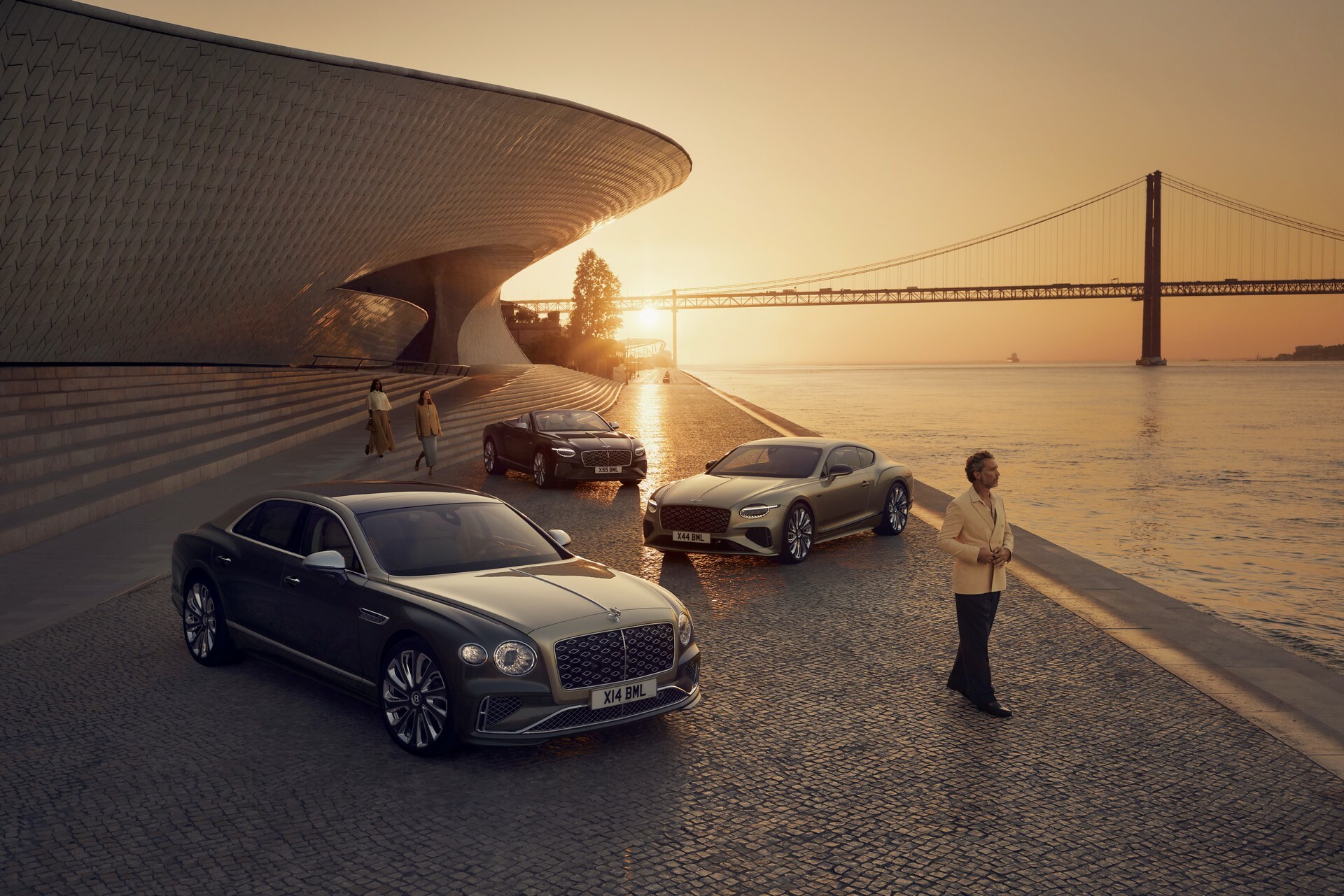 New Bentley Mulliner Hybrids Bring 771 HP And 50-Mile EV Range | Carscoops