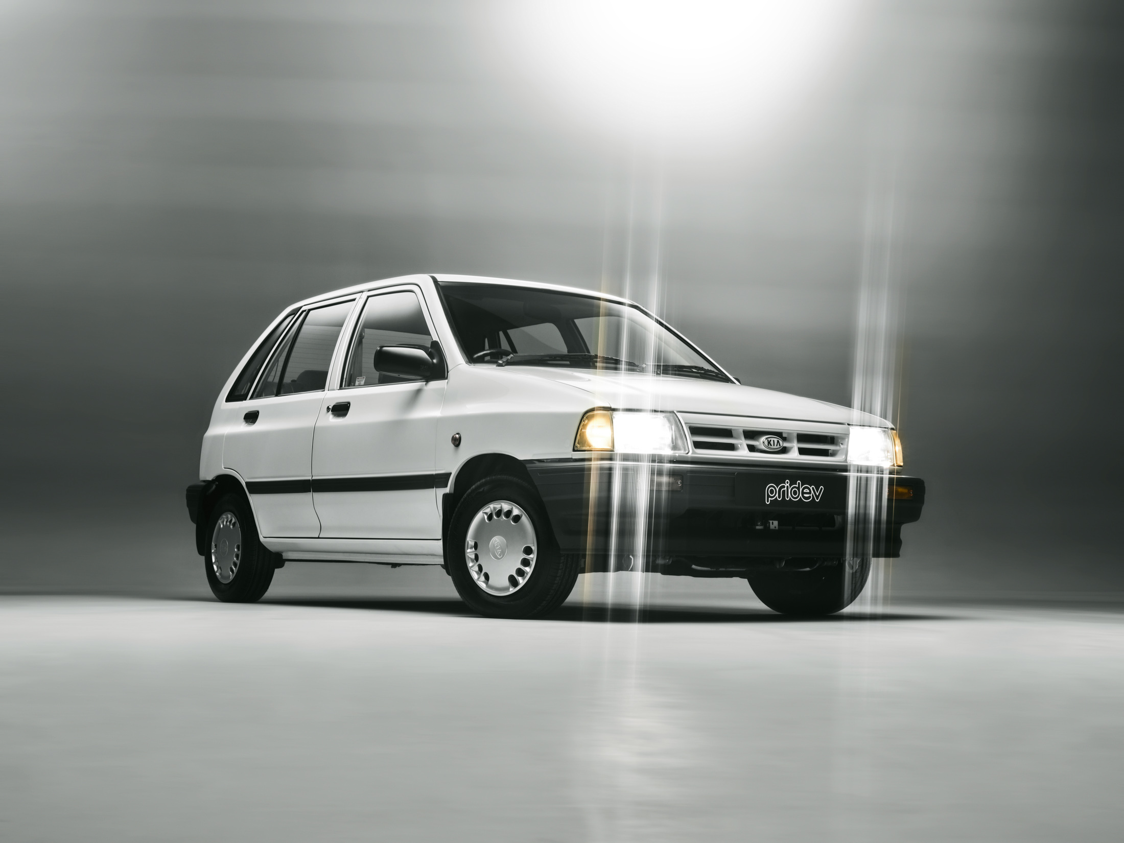 Kia Built A 1996 Electric Sleeper With A 5-Speed Manual That’ll Smoke ...