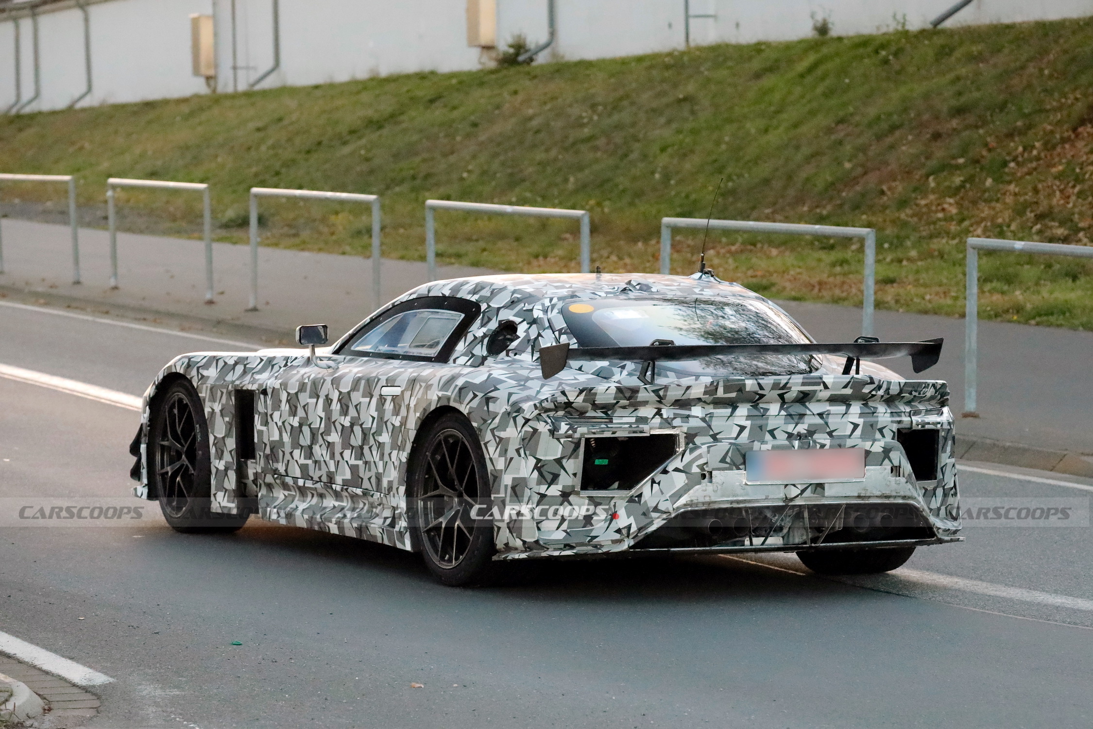 The Lexus LFR’s Hybrid V8 Doesn’t Come Close To Matching LFA’s ...