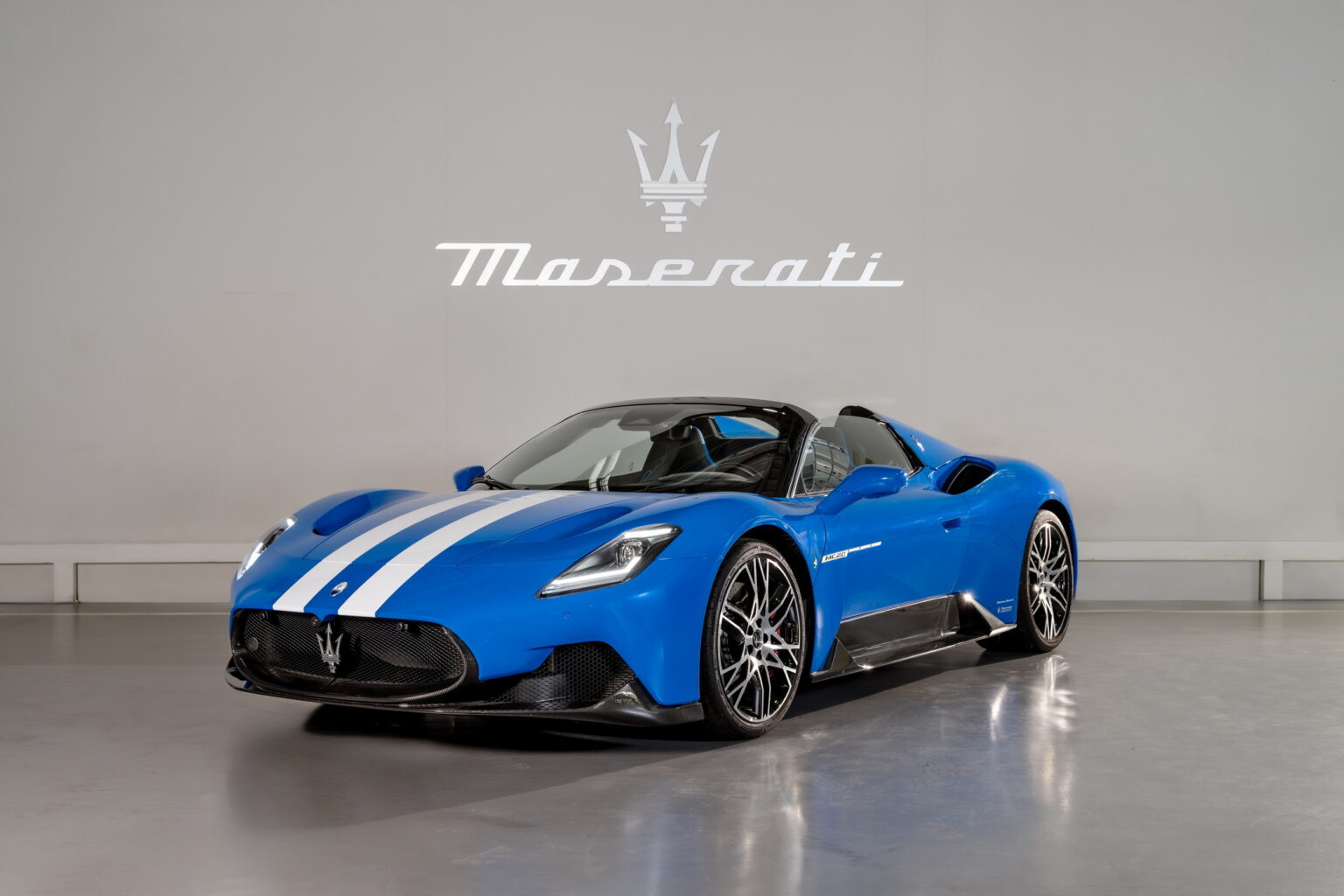 A One-Off Maserati MC20 That Only The Maserati Family Could Own | Carscoops