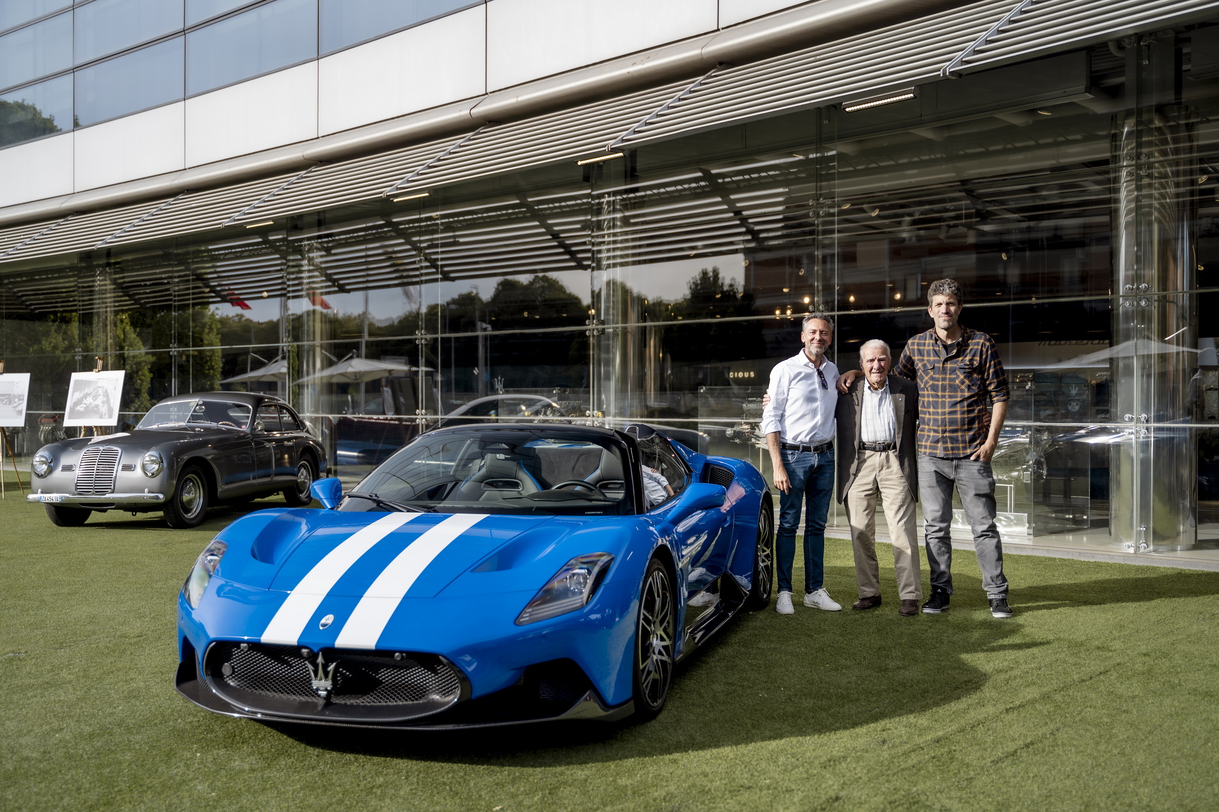 A One-Off Maserati MC20 That Only The Maserati Family Could Own | Carscoops