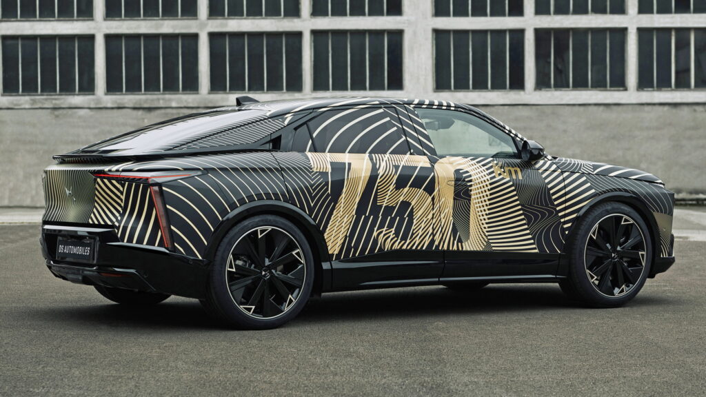 DS N°8 Electric Fastback Crossover Reveals Its Interior Ahead Of ...