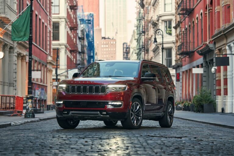 Jeep Slashes Wagoneer And Grand Wagoneer Prices By Up To $7,000 | Carscoops