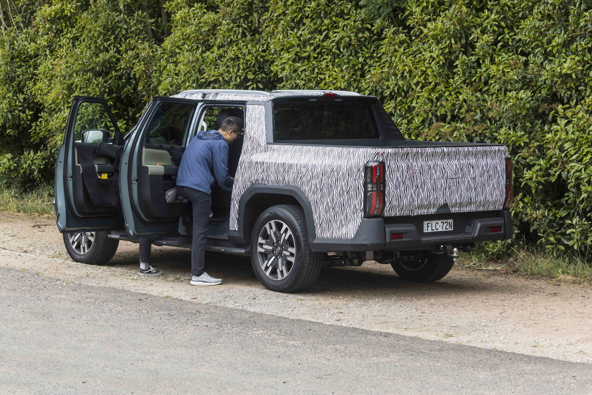 Maxus Terron 9 Truck Coming In 2025 With Diesel Power | Carscoops