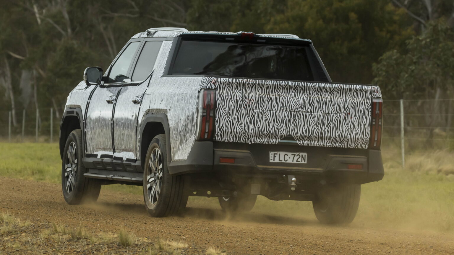 Maxus Terron 9 Truck Coming In 2025 With Diesel Power | Carscoops