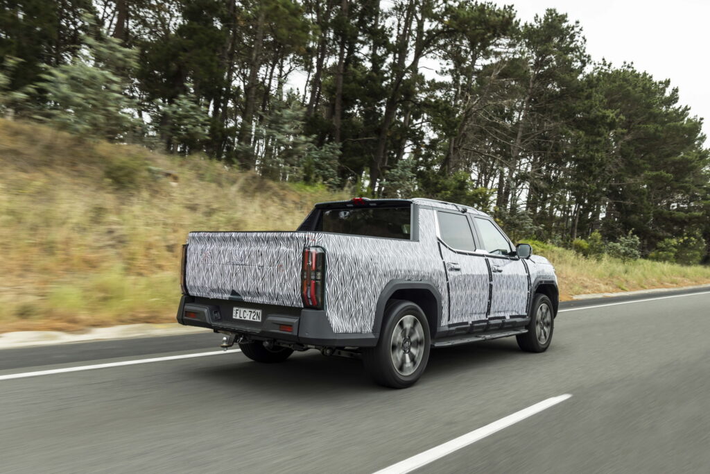 Maxus Terron 9 Truck Coming In 2025 With Diesel Power | Carscoops