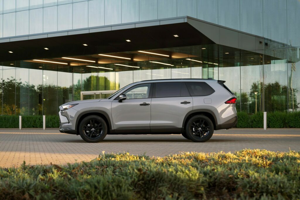 2025 Toyota Grand Highlander Is $2,460 Cheaper, Adds Blacked-Out ...