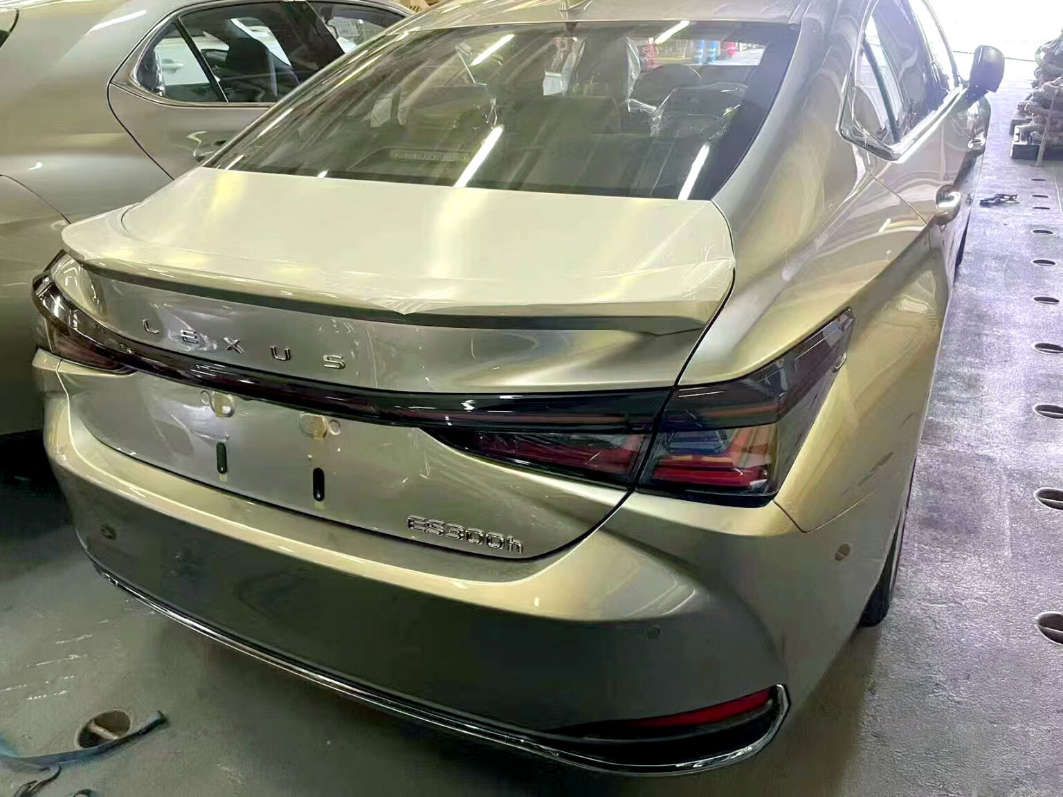 2026 Lexus ES Fully Exposed In New Photos | Carscoops