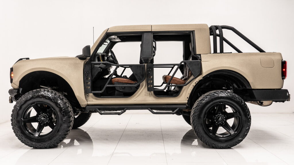 SoFlo Customs Launches Two Custom Trucks Based On The Jeep Wrangler ...