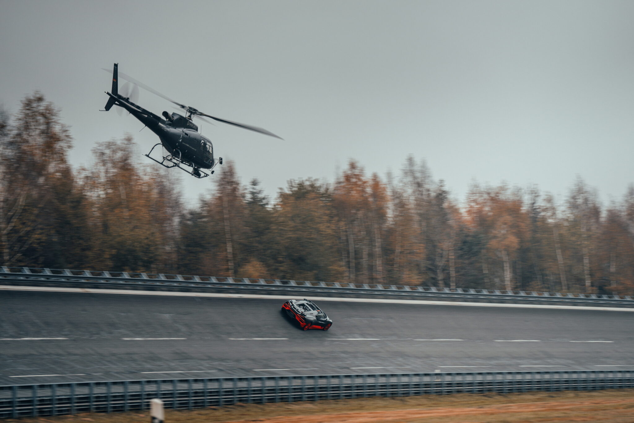 Bugatti W16 Mistral Takes Top Speed Record For Open-Top Cars Home After ...