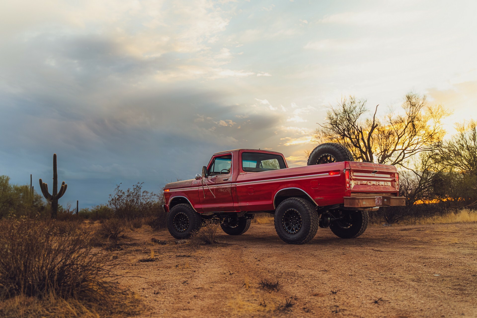 Patina-Drenched 1978 Ford F-250 Proves Shine Is Overrated | Carscoops