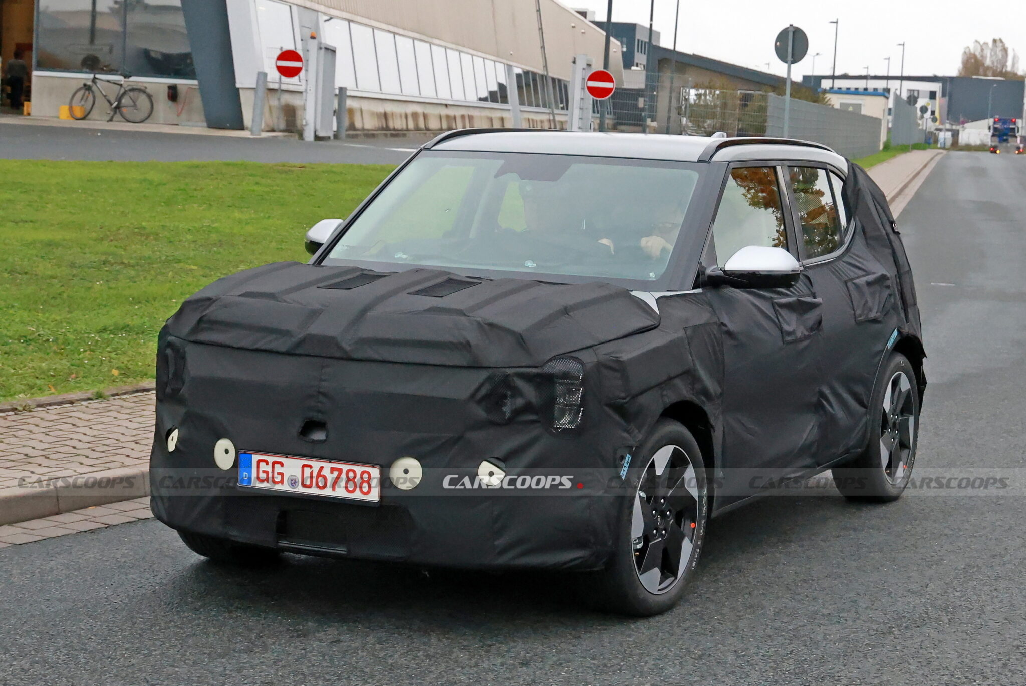 Kia’s Affordable EV2 Small Electric SUV Spied Ahead Of 2026 Launch ...