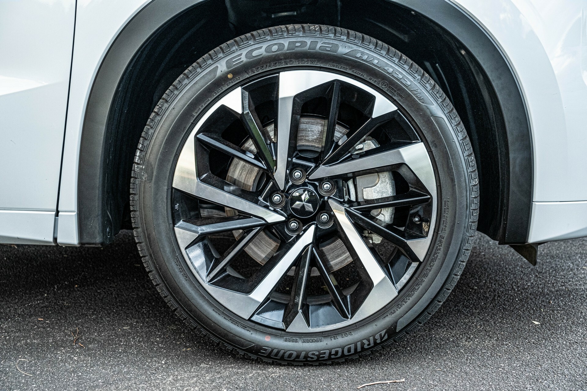 2024 Mitsubishi Outlander Exceed Review: A Good, But Not Great, SUV ...