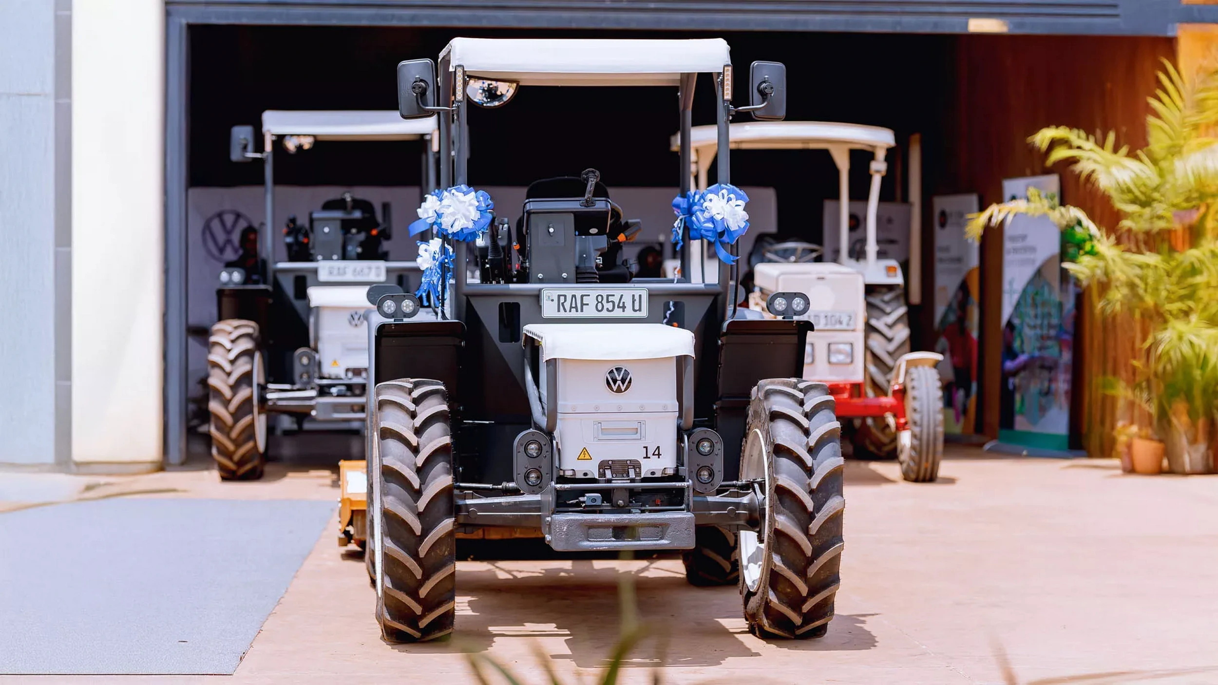 VW Brings Electric Tractors With Swappable Batteries To African Farms ...