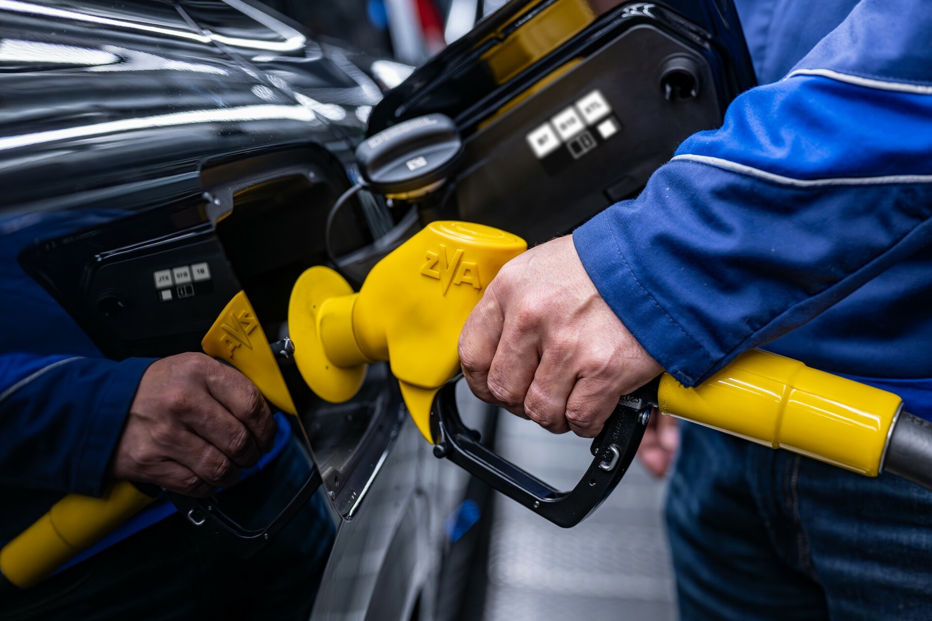 BMW Is Filling Up Its New Diesel Models With Vegetable Oil | Carscoops