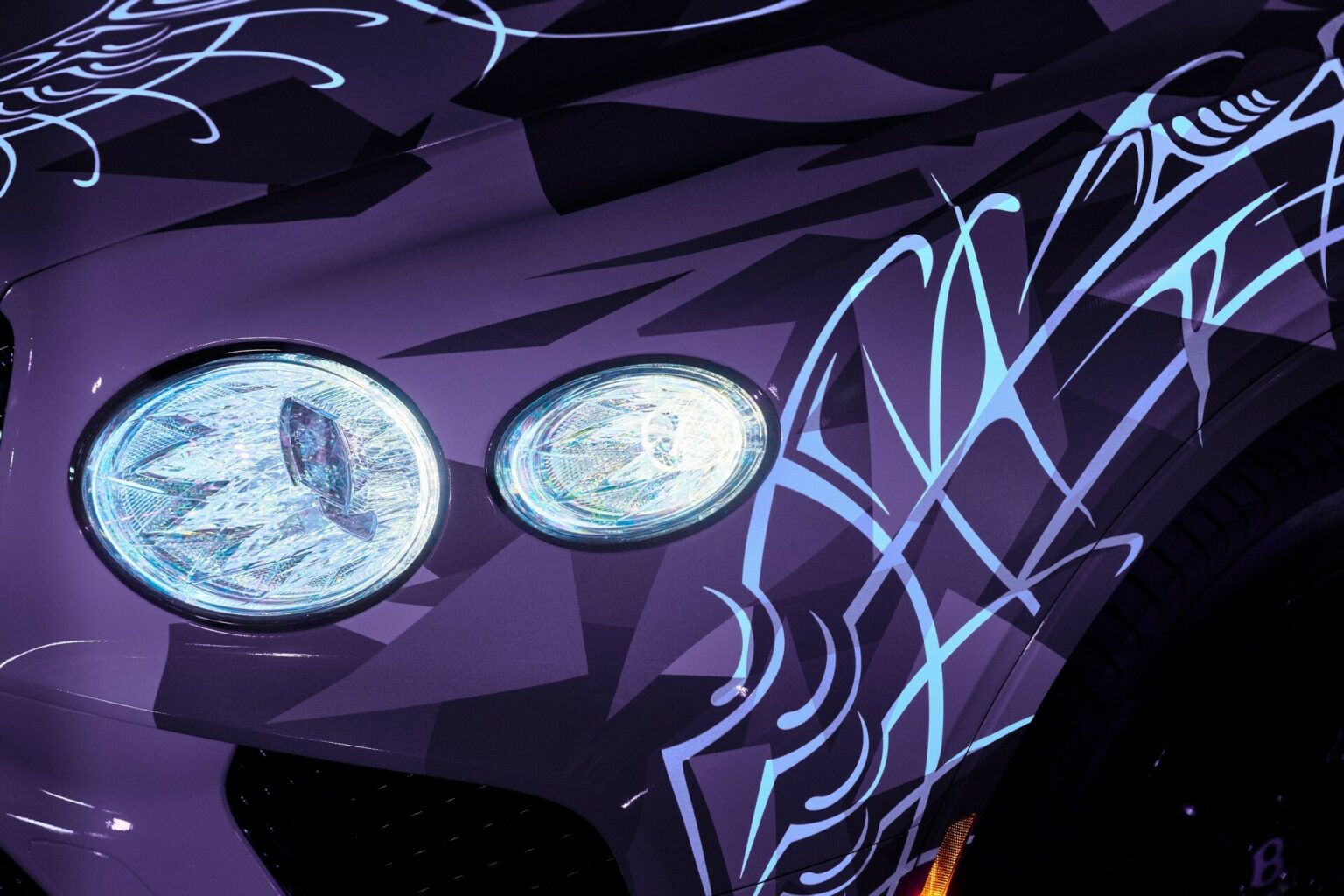 This Bentley Bentayga Has A Wrap That’s Invisible Until You Shine UV ...