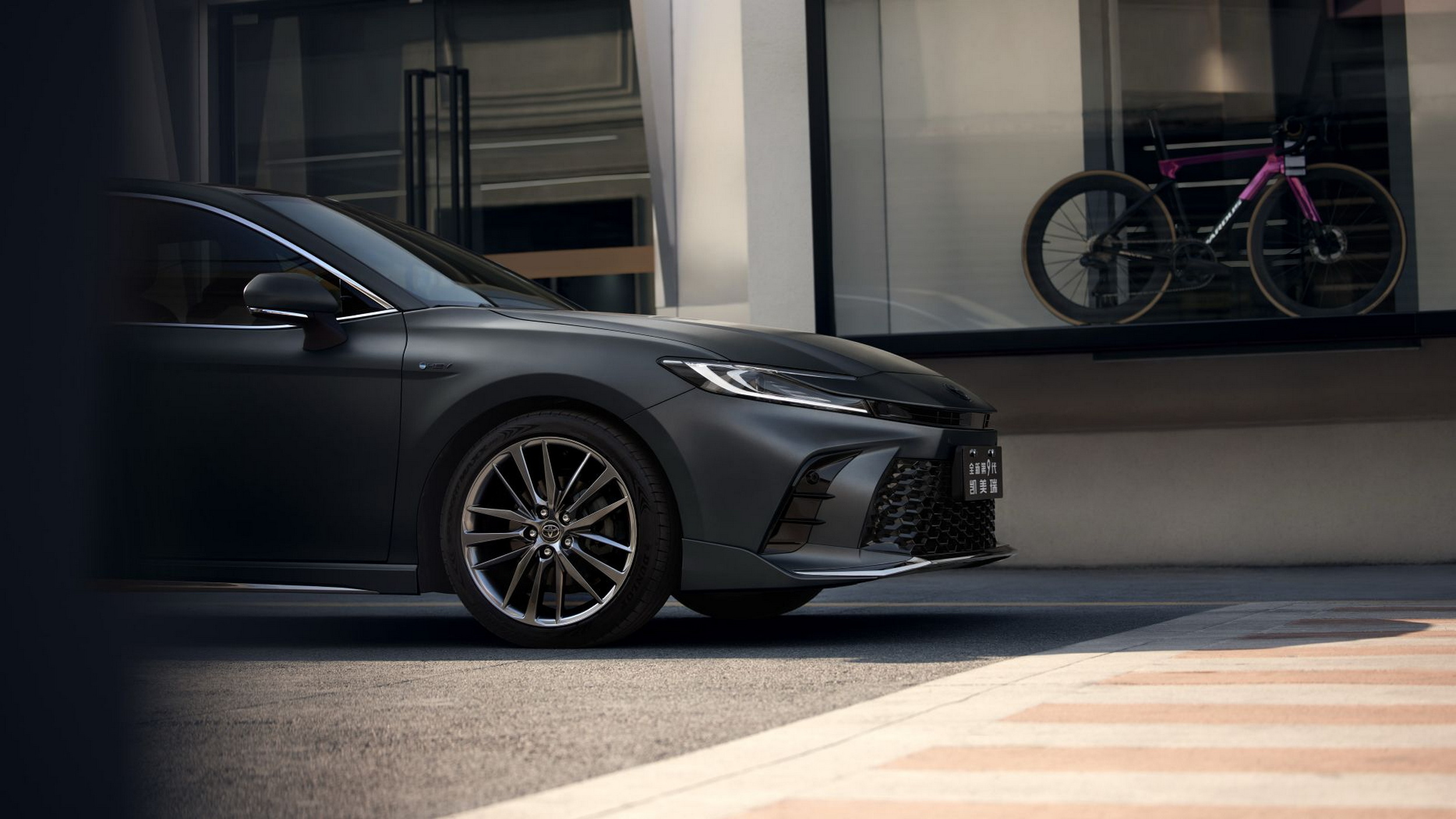 Toyota Camry Glorious Edition (Yes, Really) Is A Chinese Special With ...