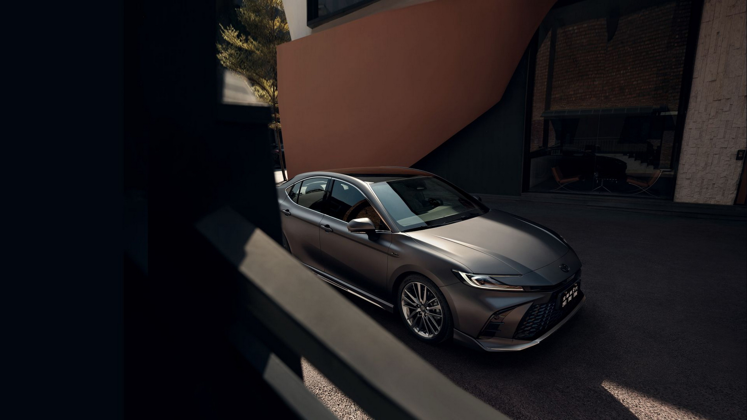 Toyota Camry Glorious Edition (Yes, Really) Is A Chinese Special With ...