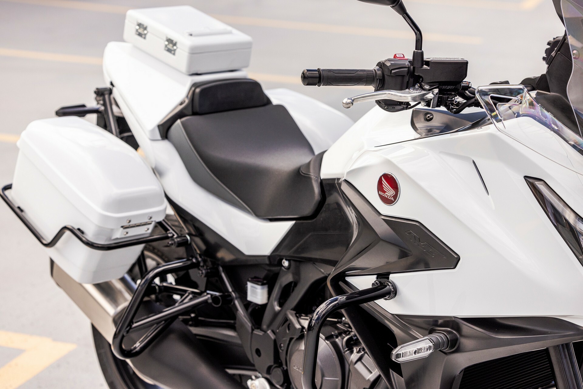 Meet The New $14K Honda NT1100 Bike Set To Serve US Police Forces ...